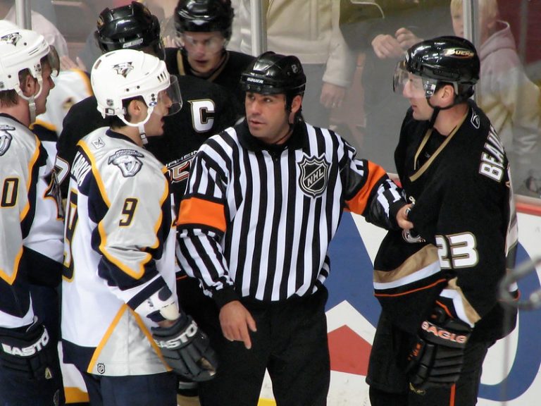 How Much Do NHL Referees Travel? (72 Games Per Year) - Big Shot Hockey
